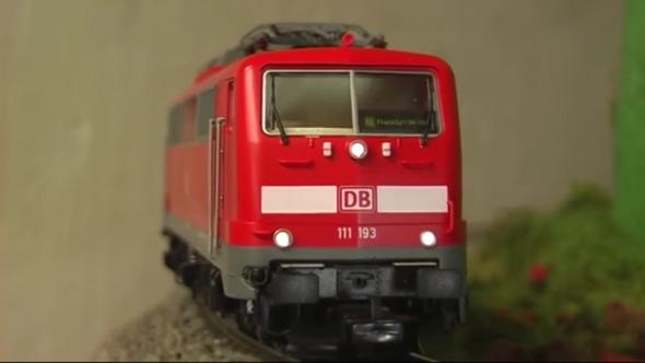 Mediathek Hessen - Modellbahn-Neuheiten Piko 51840 BR 111
